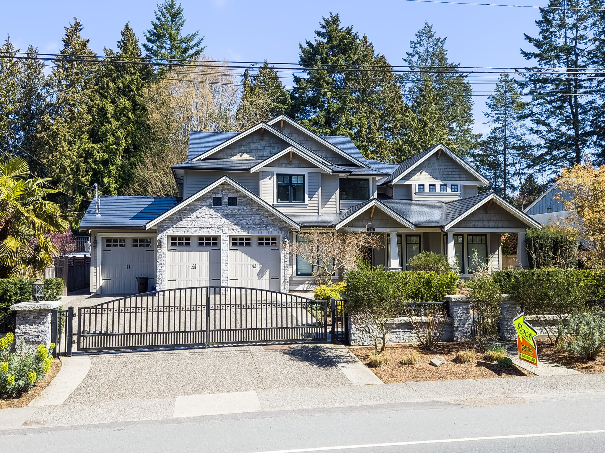BCGV22032 Delta, BC (Tsawwassen) V4M2N3 Interlock Metal Roofing Black ...