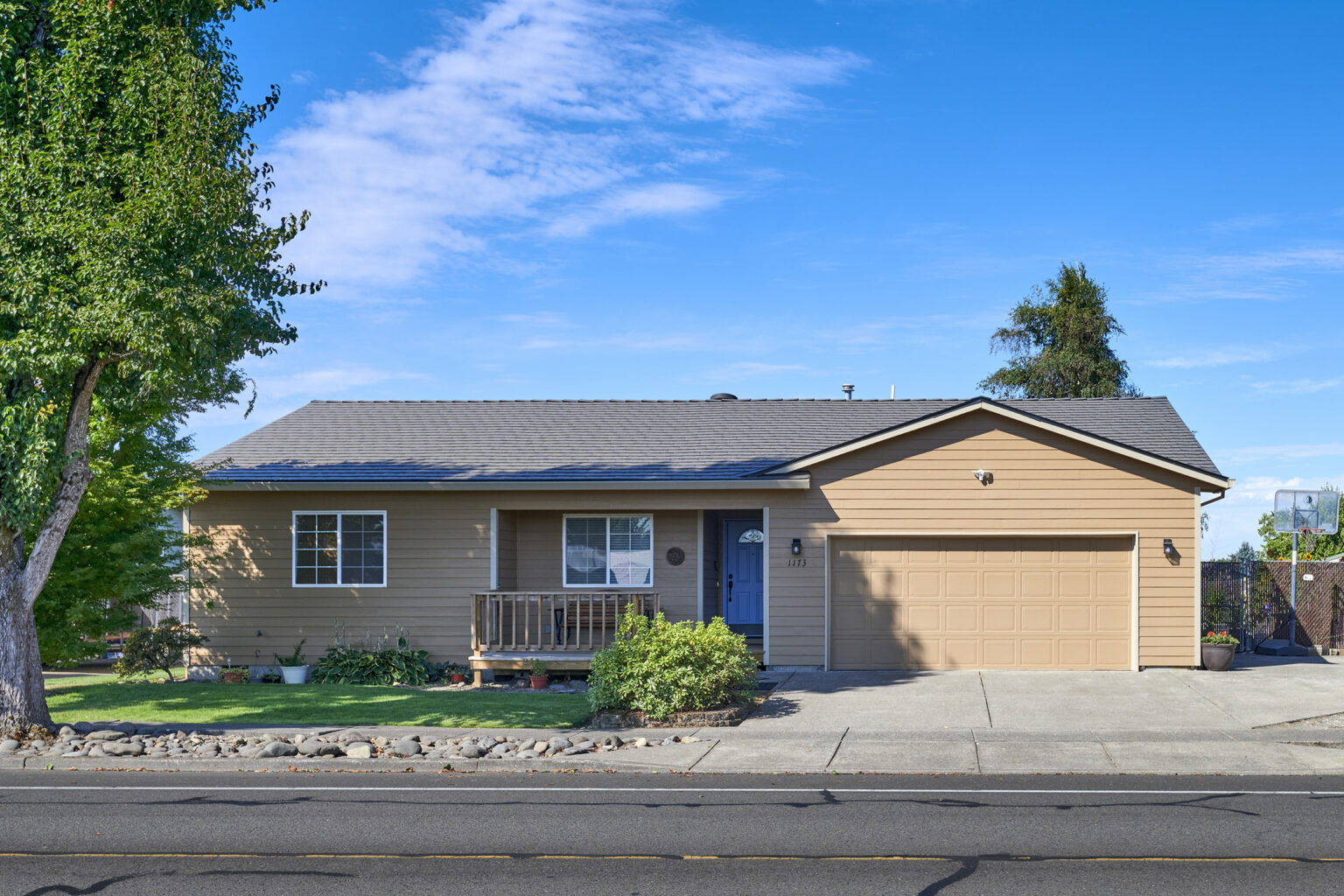 Slate Roofing — 4-Way Interlocking Metal Slate Roof Tiles